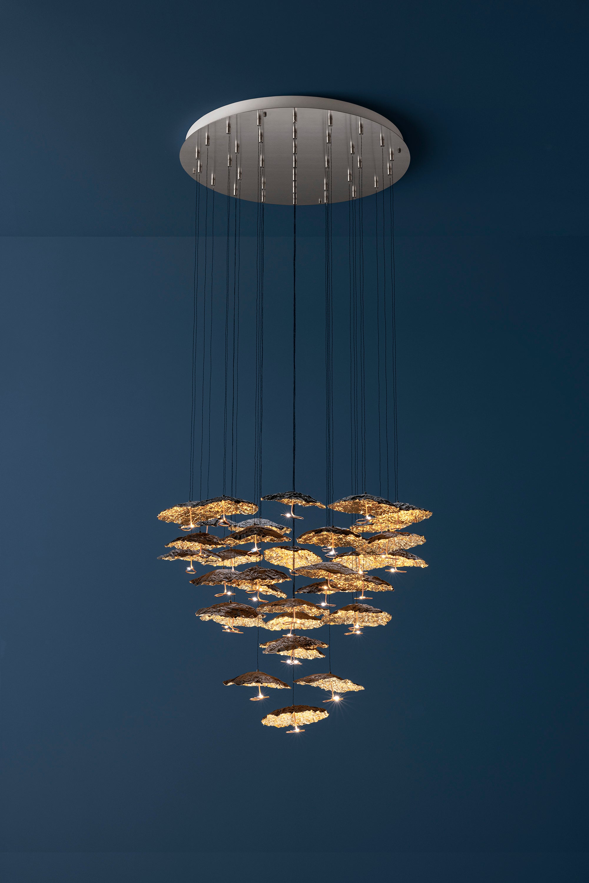 Gold Moon Chandelier Suspensions Doré – Asteri Paris